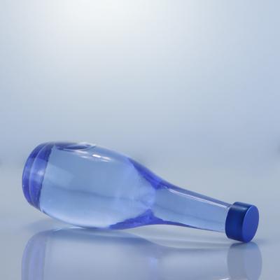 Cina Collare di vetro Disegno unico 2022 Bottiglia vuota blu chiara per Gin Whisky Rum Tequila Brandy in vendita