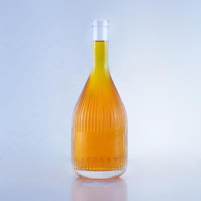 Cina Bottiglia di vetro vuoto trasparente per vodka gin rum whisky brandy in 500ml 750ml 1000ml in vendita