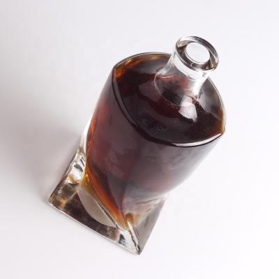 Cina Tipo di tenuta del whisky di sughero 750 ml/1000 ml Bottiglia di vetro trasparente per champagne in vendita