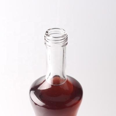 Cina 500 ml 750 ml 1000 ml Bottiglia di vetro per tequila Materiale del corpo trasparente personalizzato in vendita