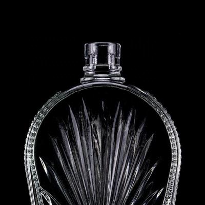 中国 1000ml フリントガラス 透明 空のウォッカ ウイスキー ガラスボトル あなたの要求のために 販売のため