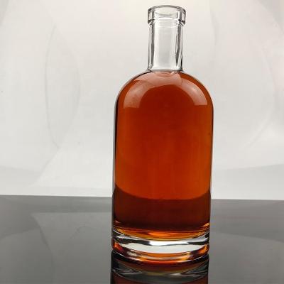 Cina Global Classic Bottle Rotonda 70cl 75cl di vetro per liquori con logo personalizzato in vendita