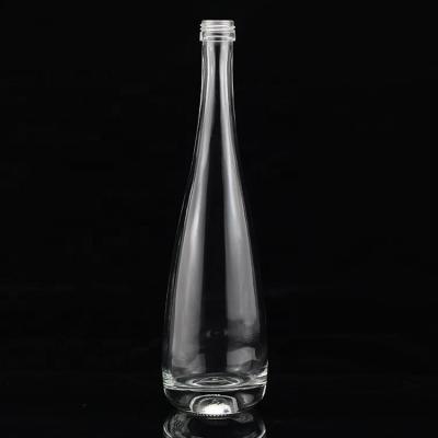 Cina Elegante bottiglia di sake giapponese alcolico 500ml vetro distintivo con tenuta di tipo sughero in vendita