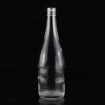 Cina Elegante bottiglia di sake giapponese alcolico 500ml vetro distintivo con tenuta di tipo sughero in vendita