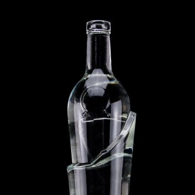 Cina Bottiglia di vetro Super Flint 750 ml con tappo a vite per VODKA personalizzata in rilievo in vendita