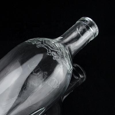 Cina 750 ml Super Flint Rotondo Spalla Quadrata Rum Vodka Latte in Vetro Con Corteccia in vendita