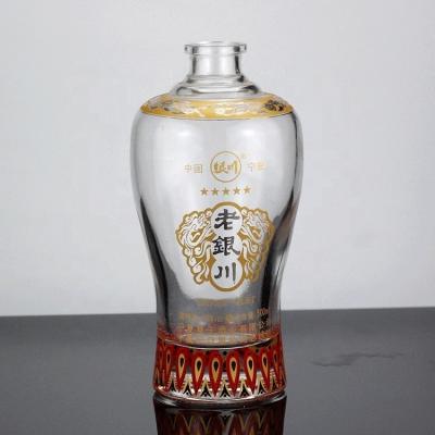 Cina Tipo di tenuta in vetro CROWN CAP 500 ml 750 ml Bottiglia di Ginseng da liquore medicato in vendita