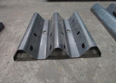 China Three-Waves Highway Guardrail Roll Forming Machine for sale