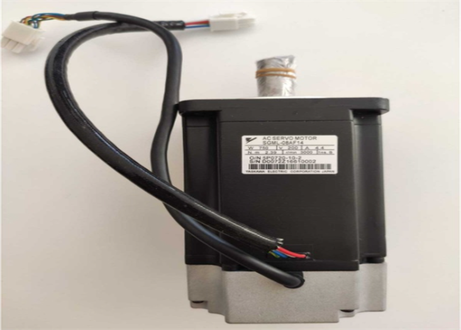 Yaskawa SGML-08AF14 AC Servo Motor Brand New In Original Box 1