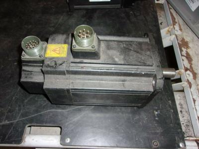 中国 エマーソン産業用サーボドライブ XVM-130101-CBNS-0000 オリジナル 販売のため