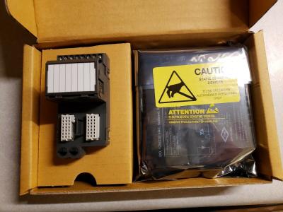 중국 에머슨 VE4002S2T1B2 브랜드 오리지널 신형 산업용 서보 모터 판매용