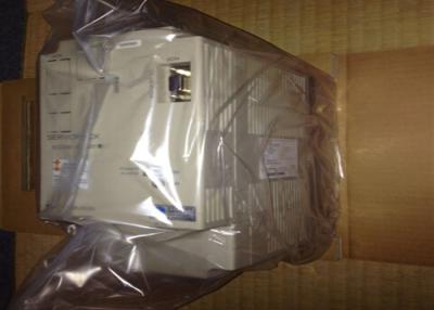 中国 ヤスカワ SGDB-03ADB AC サーボドライブ オリジナルボックスで新品 販売のため