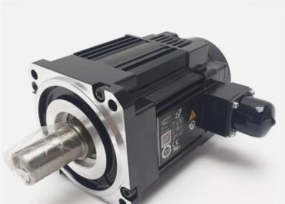 Cina Yaskawa Nuovo Servomotore 220V Serie SGM7A in scatola originale in vendita