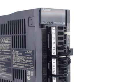 中国 サーボ アンプMR-J4-200Aの産業Servoは三菱三相AC170 Vを運転します 販売のため