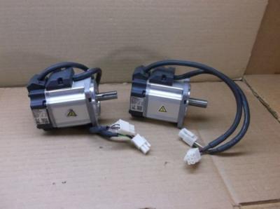 Китай Промышленный контроль за движением мотора сервопривода Р88М-Г10030Х-С2-З ОМРОН масштабируемый: К.П.У. от 2 до 256 осей продается