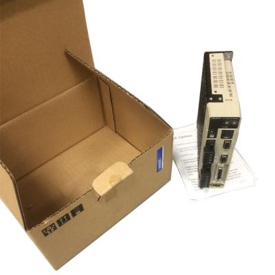 중국 AC 자동 귀환 제어 장치 운전사 OMRON R88D-GTA5L 아날로그 입력 맥박 기차는 단 하나 단계 100 VAC 50W를 입력합니다 판매용