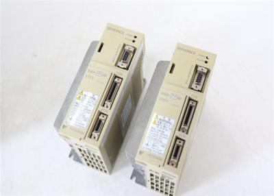 中国 ServoPack産業YASKAWAのサーボ運転者400Wattは1Phase SGDA-04APを入れました 販売のため