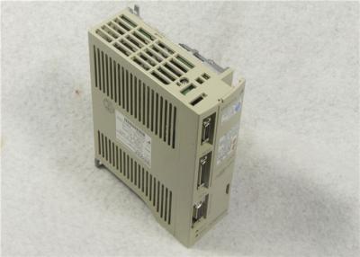 China O servo industrial conduz a entrada 2.5AMPS Yaskawa Servopack 100W SGDA-01VP à venda