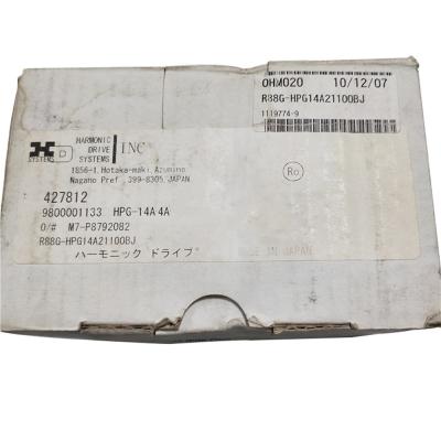 중국 1.5kW 원통 모양 보조 전동기를 위한 R88G-HPG50A451K5B OMRON 감속기는 3 분 감속 비율 1/45년 안에 역회전합니다 판매용