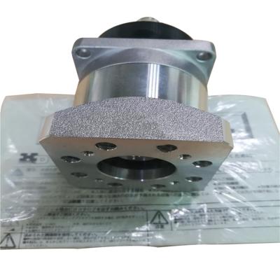 중국 3kW 원통 모양 OMRON 보조 전동기를 위한 R88G-HPG32A053K0B 감속기는 3 분 감속 비율 1/5 안에 역회전합니다 판매용