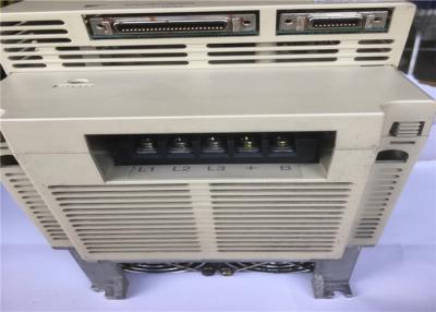 Chine Le C.A. électrique de Yaskawa SERVOPACK a entré 3 lecteurs servo industriels SGDB-30VDY1 de la phase 200-230V à vendre