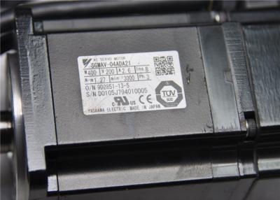 중국 1PC 새로운 고유 YASKAWA 2.6A 3000r/min AC 자동 귀환 제어 장치 모터 SGMAV-04ADA21 판매용