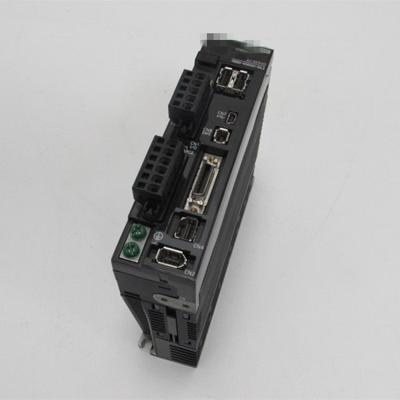 中国 OMRON R88D-KN02H-ML2 AC Servodriver、MECHATROLINK-IIの単一3段階200 VAC、200W 販売のため