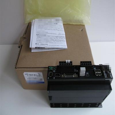 China CA Servodriver, entradas análogas/entradas del tren de pulso, monofásico de OMRON R88D-KT02L 100 VAC, 200W en venta