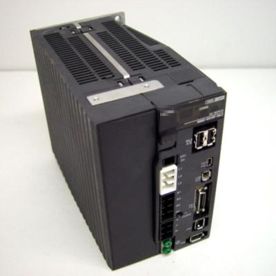 中国 R88D-KT04L OMRON AC Servodriverのアナログ入力/脈拍列車の入力、単一フェーズ100 VAC、400W 販売のため