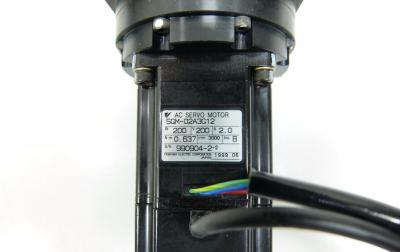 China MOTOR SERVO industrial de la CA del motor servo YASKAWA SGM-02A3G12 200W hecho en Japón en venta