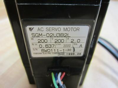 China Motor servo industrial SERVO de la serie 200V 0.89A SGM-02U3B2L del SGM del MOTOR de la CA de Yaskawa en venta