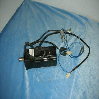 Chine Nouveau moteur servo industriel SERVO du MOTEUR 200V 0.89A SGM-02VGNK83 à C.A. de Yaskawa à vendre