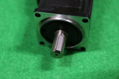 China Nuevo motor servo industrial 200V SGM-04A3NT21 del motor servo de la CA de InsB Yaskawa 400W en venta