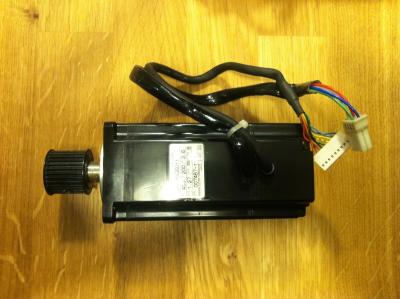 China Nuevo motor servo industrial servo del motor 200V 400W SGM-04A3S011 de la CA de Yaskawa InsB en venta