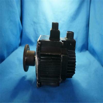China Nuevo motor servo industrial 3.0A los 2.84N.m SGMG-03ASBC de la CA de Yaskawa hechos en Japón en venta