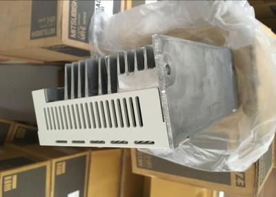 中国 2kW三菱のサーボ アンプMR-J2S-200CLプログラム可能な3段階の産業ドライブ200V 販売のため