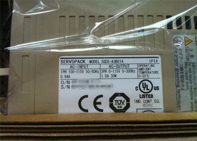 중국 산업 새로운 YASKAWA AC 자동 귀환 제어 장치 운전사 AC 200-230V는 1PH SERVOPACK SGDS-A3B01A를 입력했습니다 판매용
