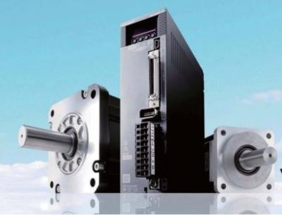 중국 YASKAWA SGDH-08AE 산업 자동 귀환 제어 장치 운전사 750W 1N M 3000RPM 빻은 코코아콩 새로운 고유 판매용