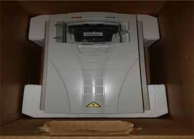 中国 72A 48-63 Hz ACS800-01-0040-3+P901 ABB ACS800の一般目的シリーズは可変的な頻度インバーターを運転します 販売のため