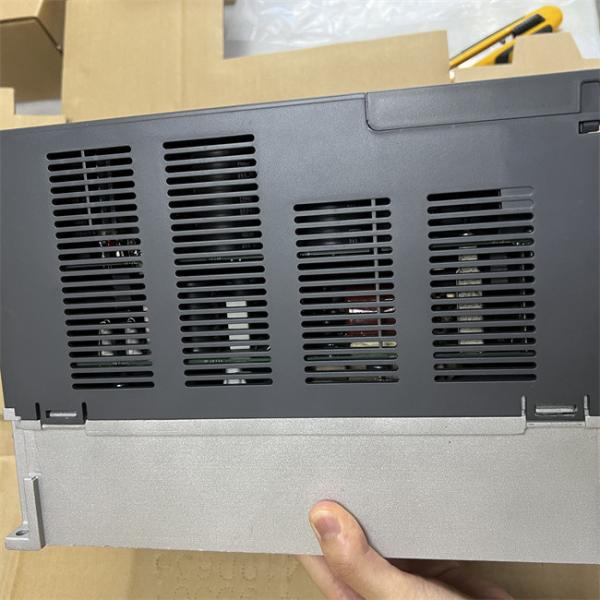 400V 7KW AC Servo Amplifier Mitsubishi MR-J4-700B4 PLC Three Phase