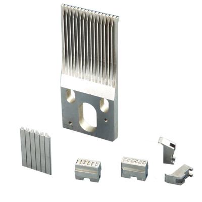 China As peças de automóvel quadradas material de aço inoxidável da precisão, peças de automóvel moldam	peças do edm do fio do sodick à venda