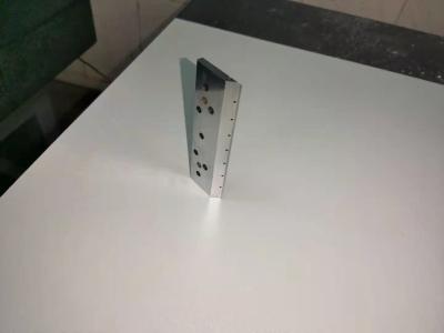 Cina CNC che lavora i dispositivi a macchina di alluminio pneumatici dell'automobile in vendita