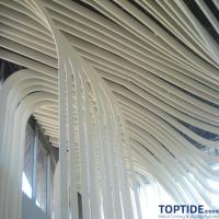 China Aluminium Customized Curved Baffle Ceiling System Interior Architectural Linear Plank Panels for sale