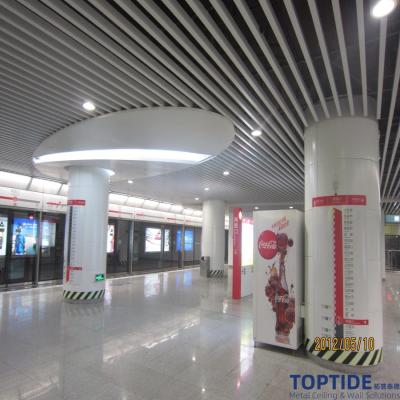 China o rolo de 1.2mm forma a tira de teto suspendida da parede de Buidling Decorational do teto do defletor da forma de U o metal branco à venda