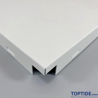 Cina clip di colore di RAL preverniciata 300×300mm nel sistema del soffitto, mattonelle del soffitto del bottone automatico in vendita
