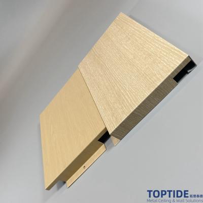 China Decoratief Aluminium/Staal Houten Plafondcomité Akoestisch Opgeschort Metaal Vals Plafond voor Luchthaven Te koop