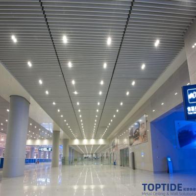 Cina Mattonelle sospese di alluminio del soffitto del quadrato di isolamento acustico perforato acustico in costruzione di Decorational della rottura certificate CE in vendita