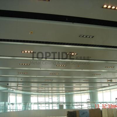 Cina Gancio d'acciaio/di alluminio di perforazione rettangolare sul soffitto falso perforato sospeso del metallo in vendita