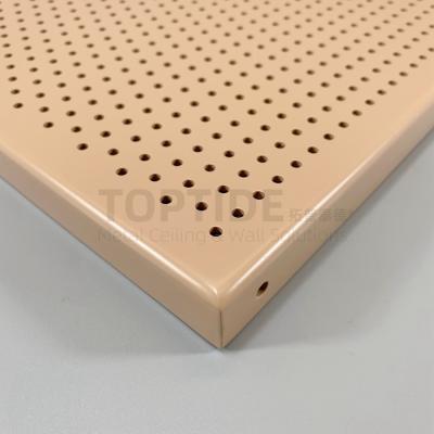 Cina I CNC 2 x 4 hanno sospeso i pannelli di alluminio del metallo per le mattonelle del soffitto in vendita