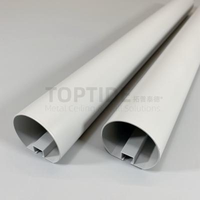 Cina Il profilo di alluminio decorativo ha sospeso il metallo di 50mm rotondo rumore della metropolitana che annulla i pannelli per soffitti in vendita